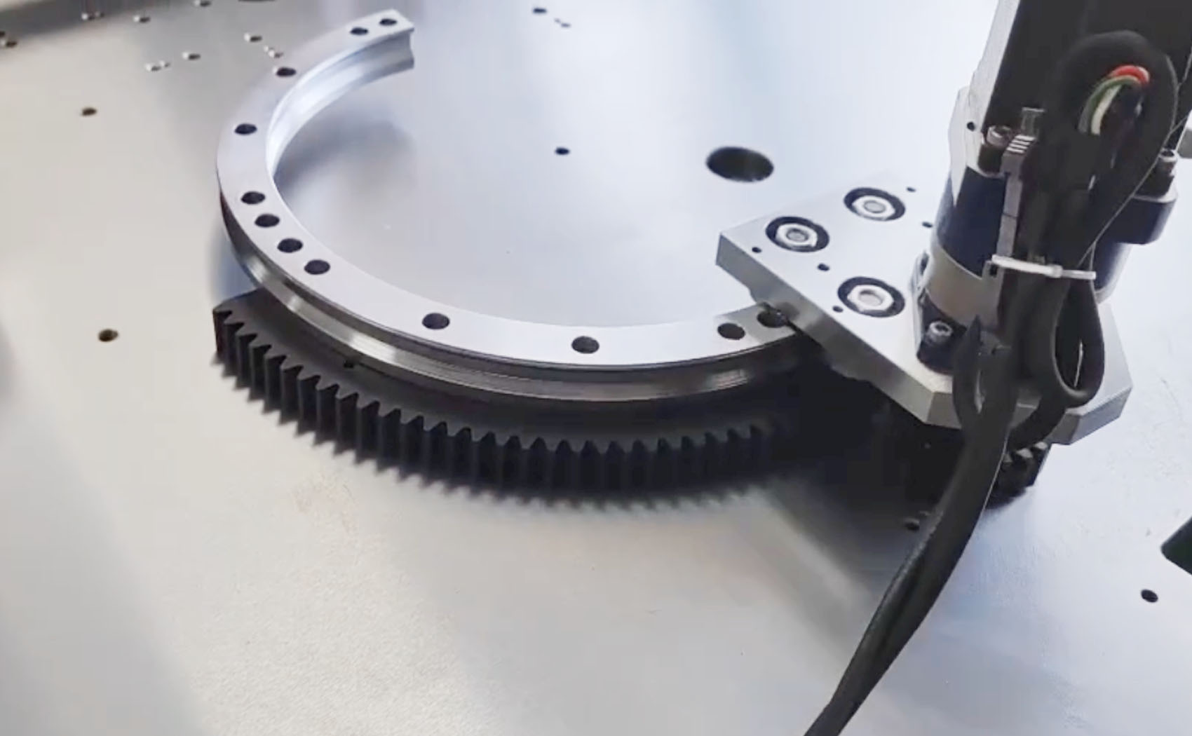 导轨式循环线-导轨式循环线定制-弧形轨道厂家-宁波源创力自动化科技有限公司